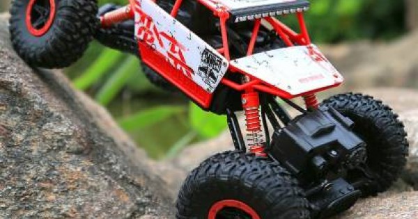 4wd High Speed Remote Control Original Rock Crawler Truck 4 Channel 2.4 Ghz